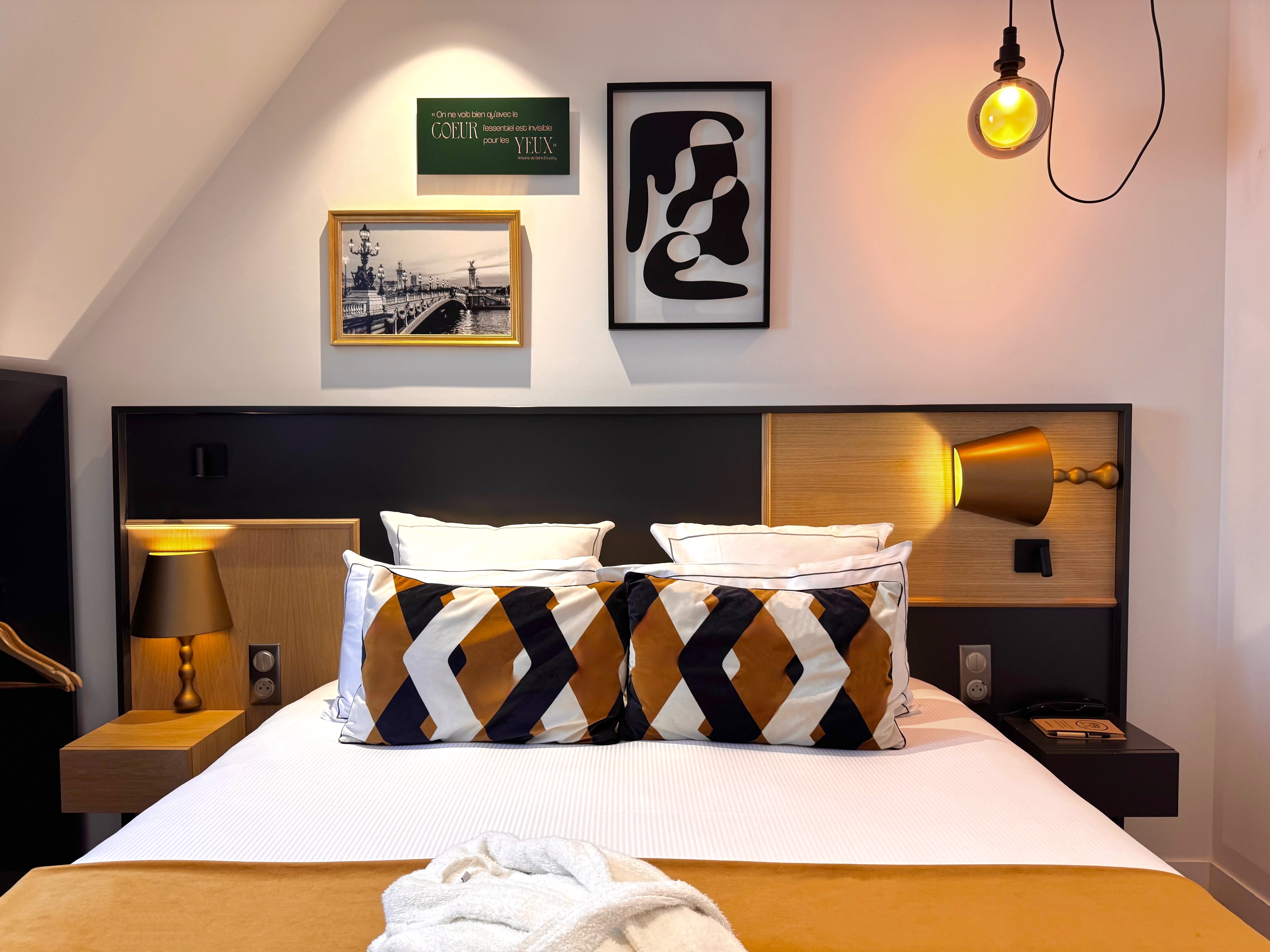 Hôtel Star Champs-Élysées | SITE OFFICIEL | Paris 17e, près de l'Arc de ...